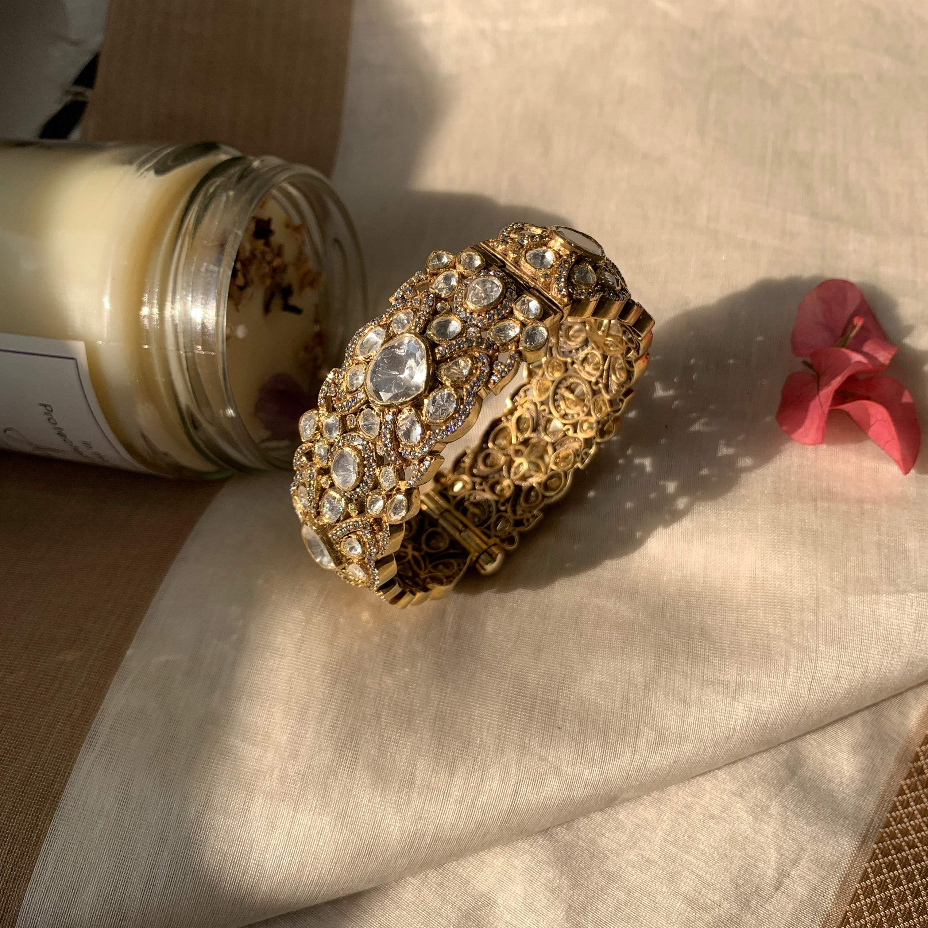 Bangle – Zeeya Luxury Jewellery